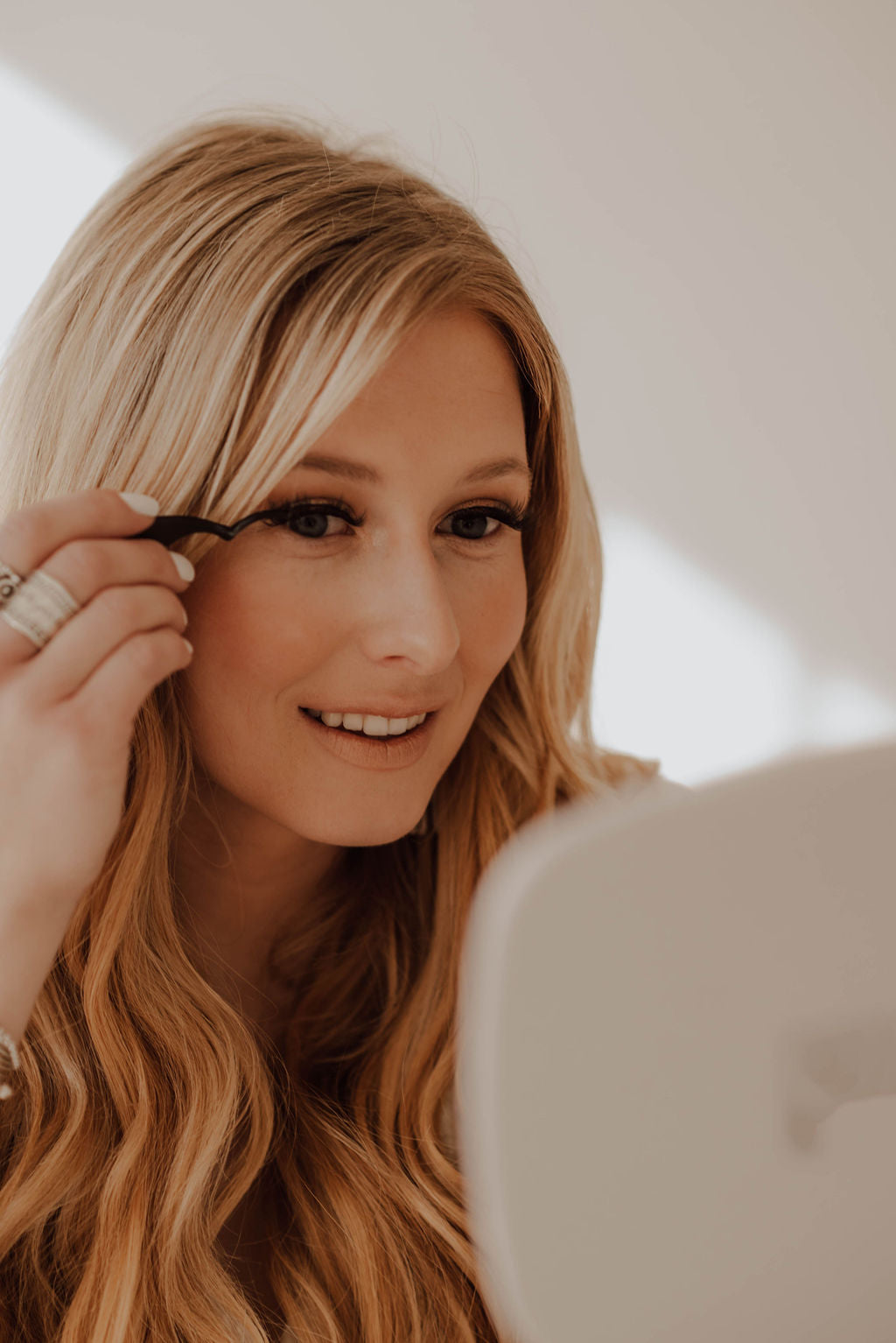 DIY Lash Extensions Canada|At Home Lash Extensions|Herr Beauty Co.