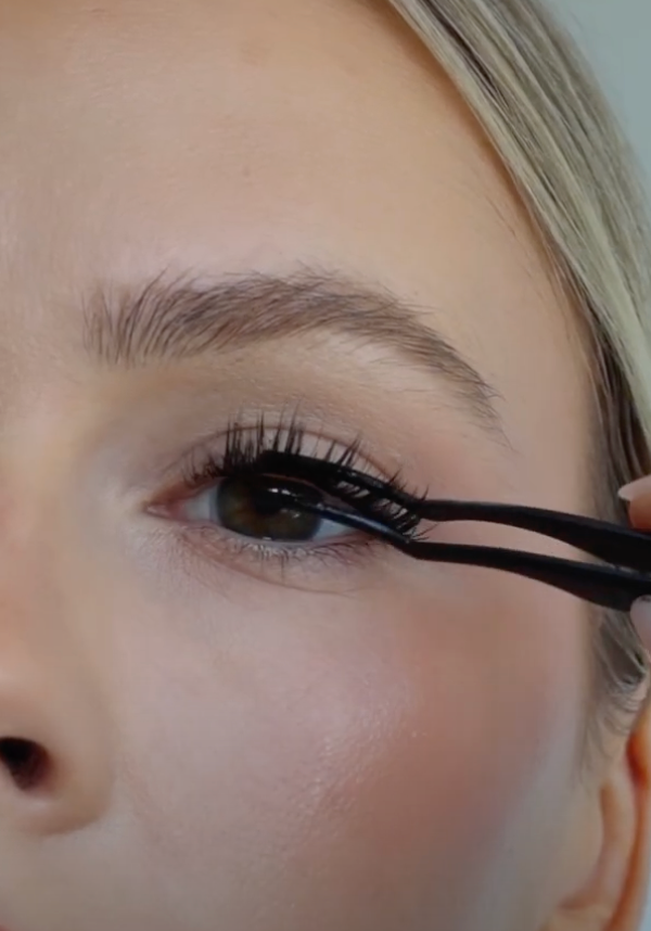 DIY Lash Extensions | Herr Beauty – Herr Beauty Co.